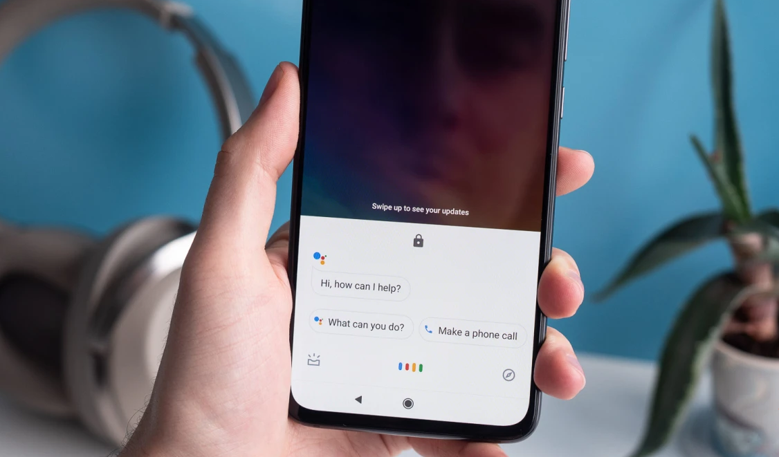 Pixel 8's Voice-Powered Replies on Communication